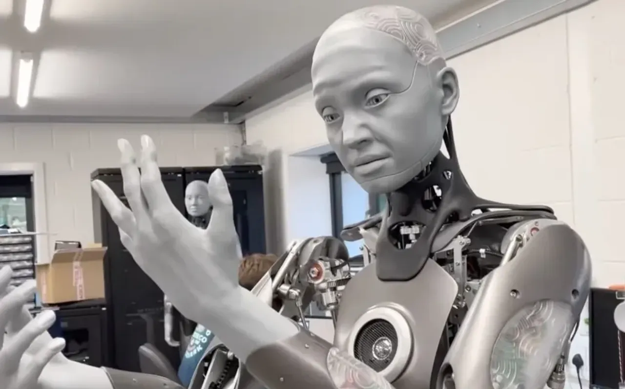 Компания Clone Robotics создала невероятно реалистичную руку-робота