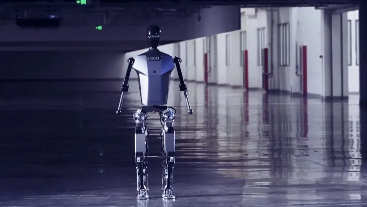 Китайский робот-гуманоид Tiangong бегает со скоростью 6 км/ч и ...